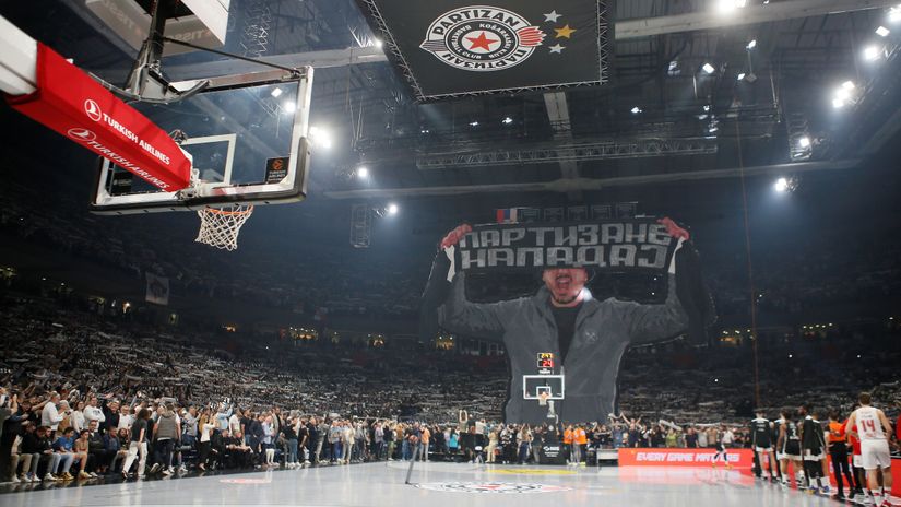 Partizanovci se priključili navijačima Olimpijakosa, Reala i Barselone ...