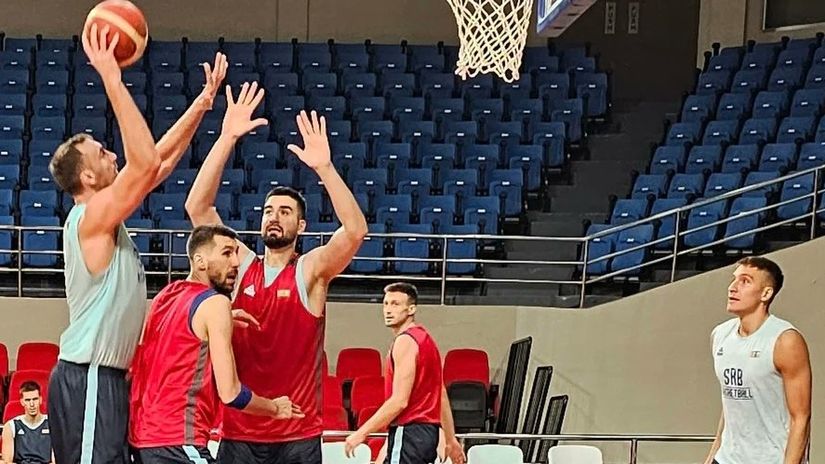 Srbija prvi put na parketu u Manili (FOTO) | Mozzart Sport